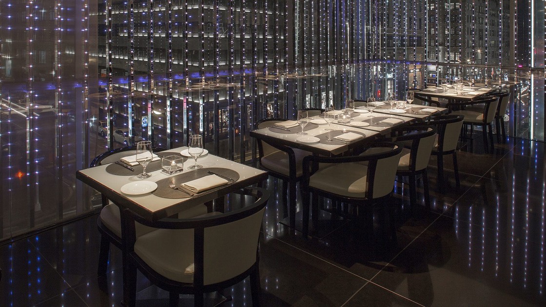 Bezoek Armani Ristorante | Doets Reizen